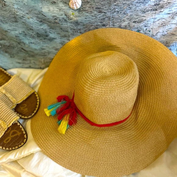 Serra | Accessories | Serra Ladies Woven Floppy Beach Hat | Poshmark